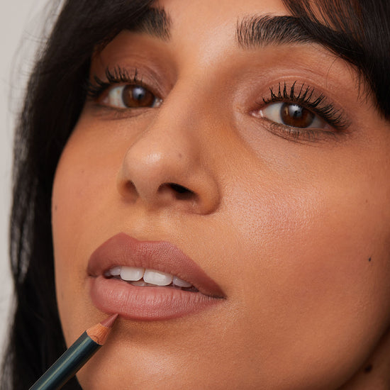 Soft Glide Lip Liner – SOSHE Beauty