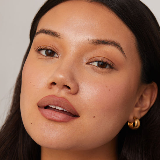 Soft Glide Lip Liner – SOSHE Beauty